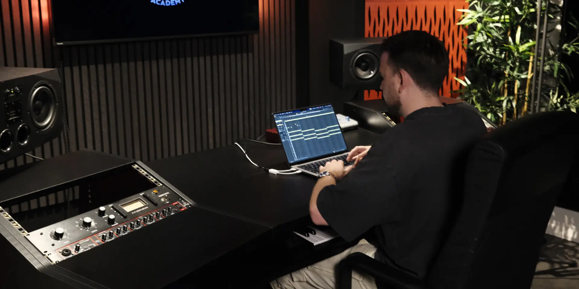 Producer Courses | Tomorrowland Academy